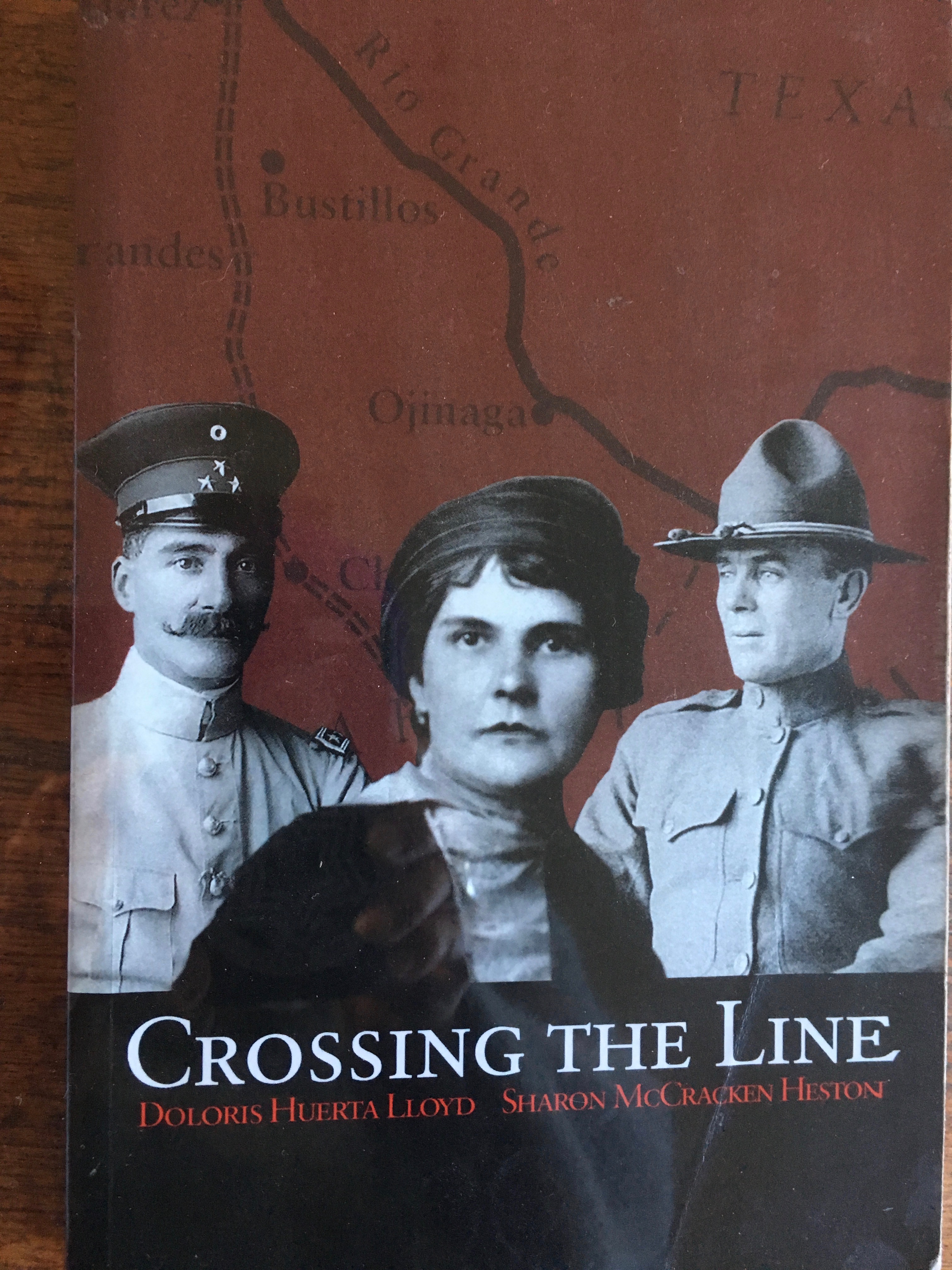 Crossing the Line – Revoltosos in Douglas